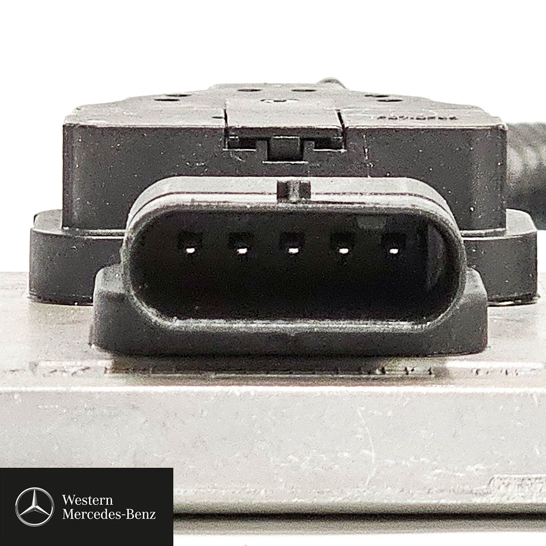 Genuine Mercedes-Benz NOx sensor A0009054410 – Mercedes Genuine Parts